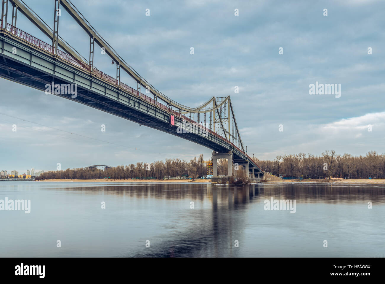 A view of the pedestrian bridge in Kiev Stock Photo - Alamy