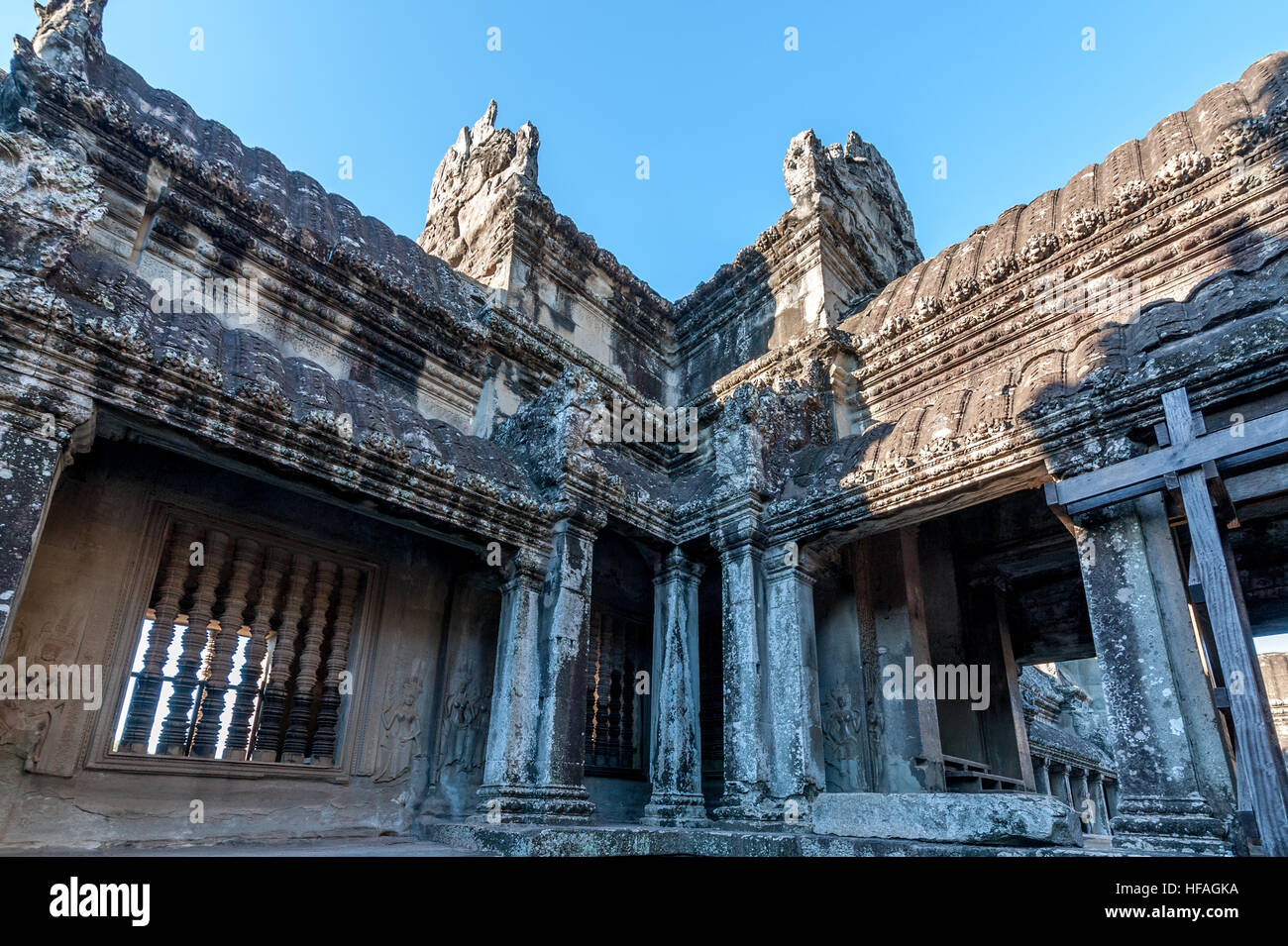 Building inside Angkor Wat ruins Stock Photo - Alamy