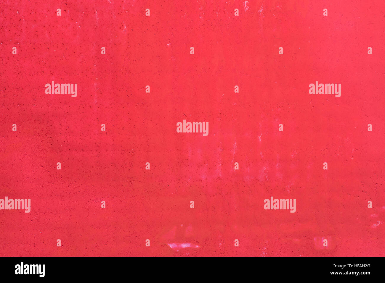 red color painted foil background texture Stock Photo - Alamy