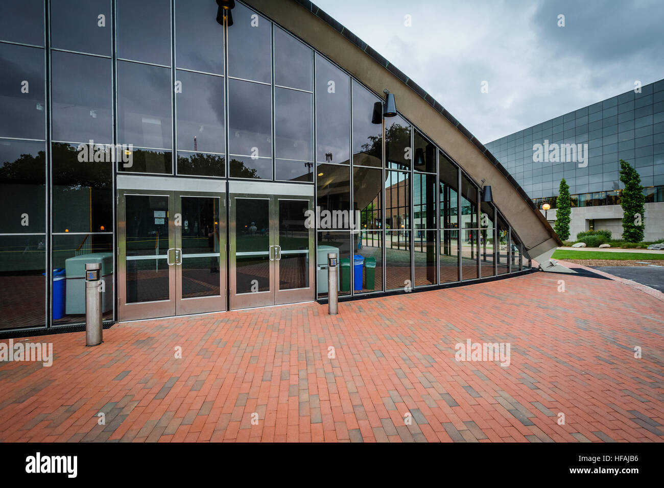 The Kresge Auditorium, at the Massachusetts Institute of Technology, in ...