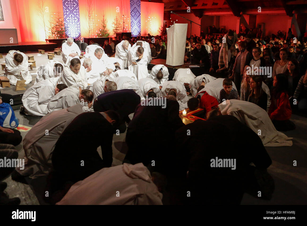 Taize cross hi-res stock photography and images - Alamy
