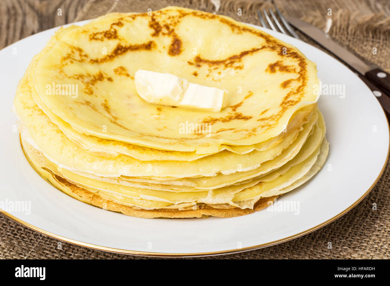 Stack fresh thin pancakes hi-res stock photography and images - Alamy