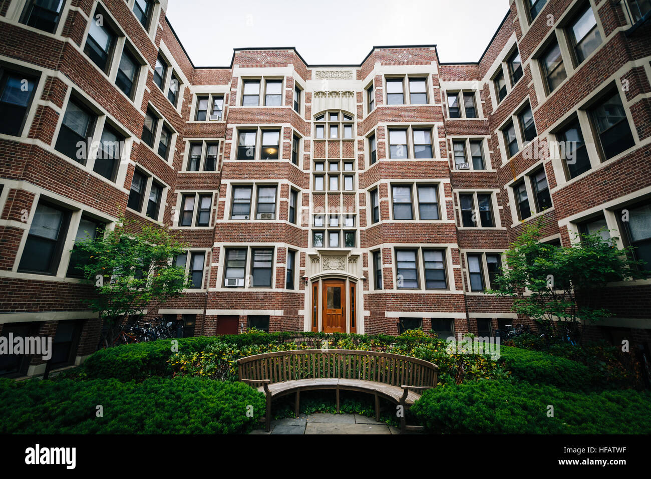 Brick building at Harvard Business School, in Boston, Massachusetts ...