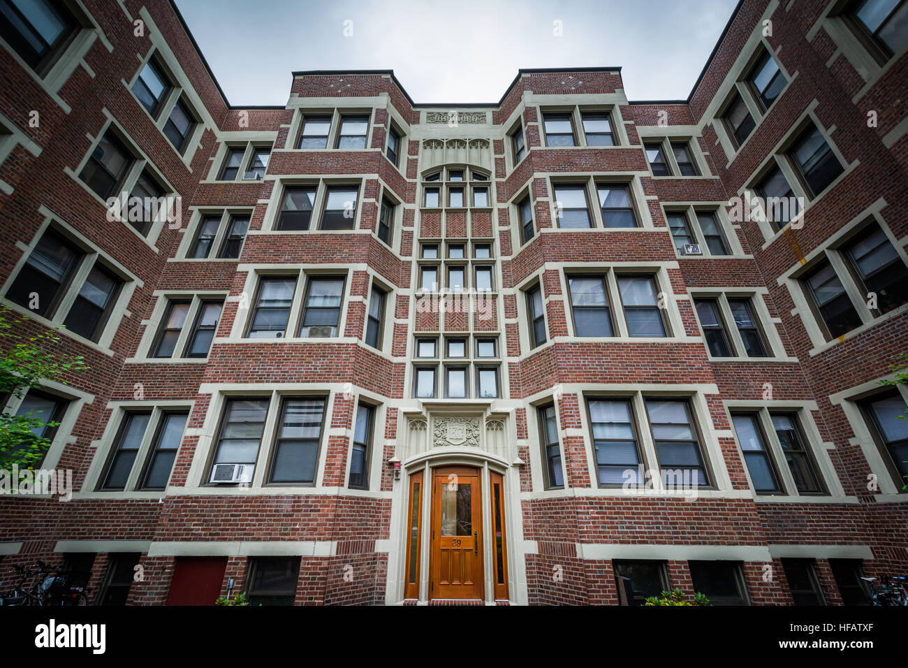 Brick building at Harvard Business School, in Boston, Massachusetts ...