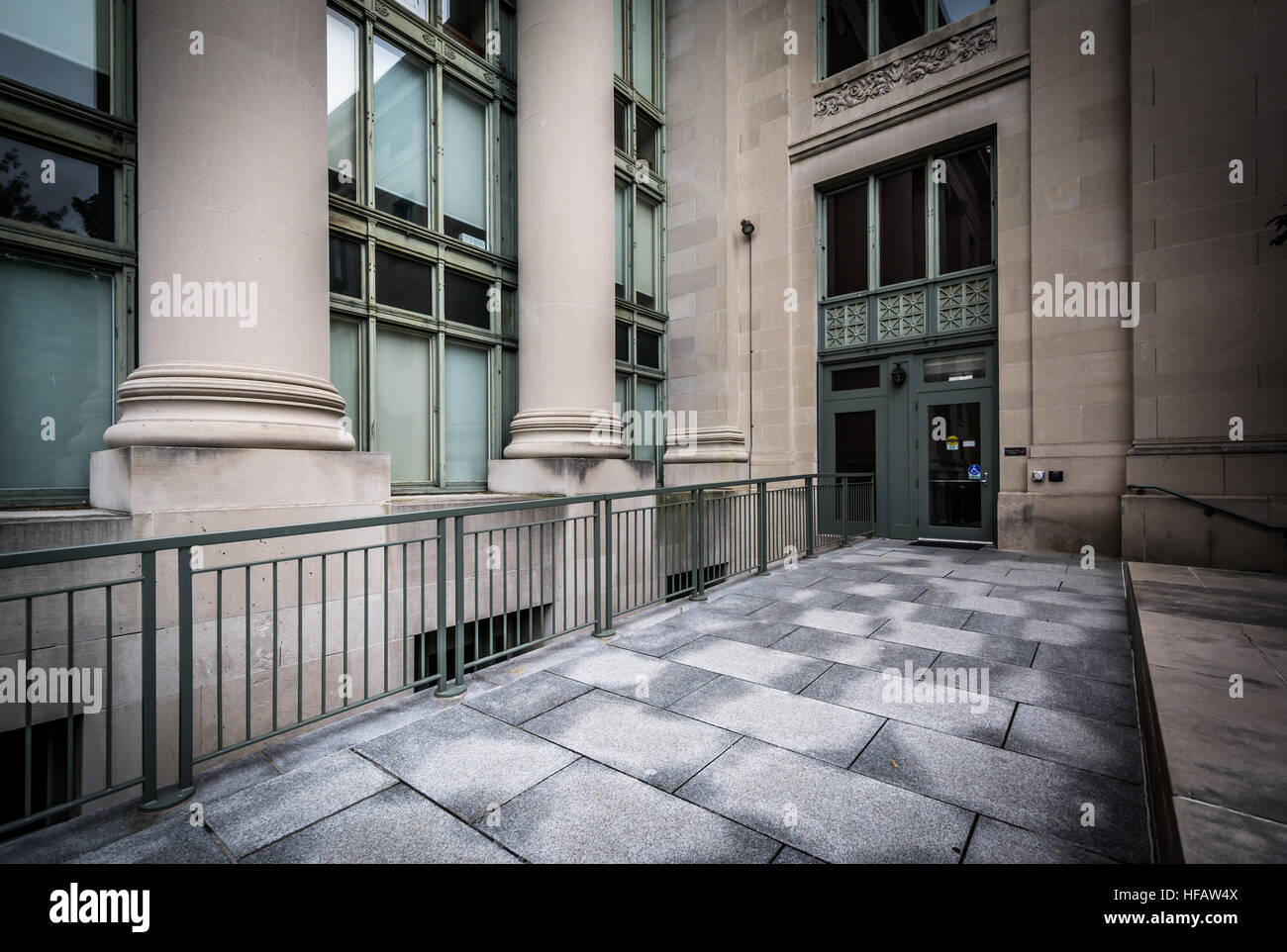 Building at Harvard University, in Cambridge, Massachusetts Stock Photo ...