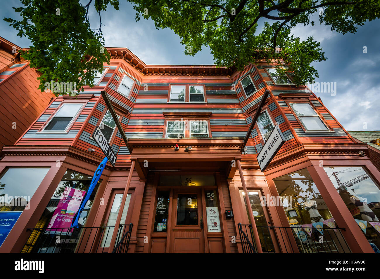 Harvard square history hi-res stock photography and images - Alamy