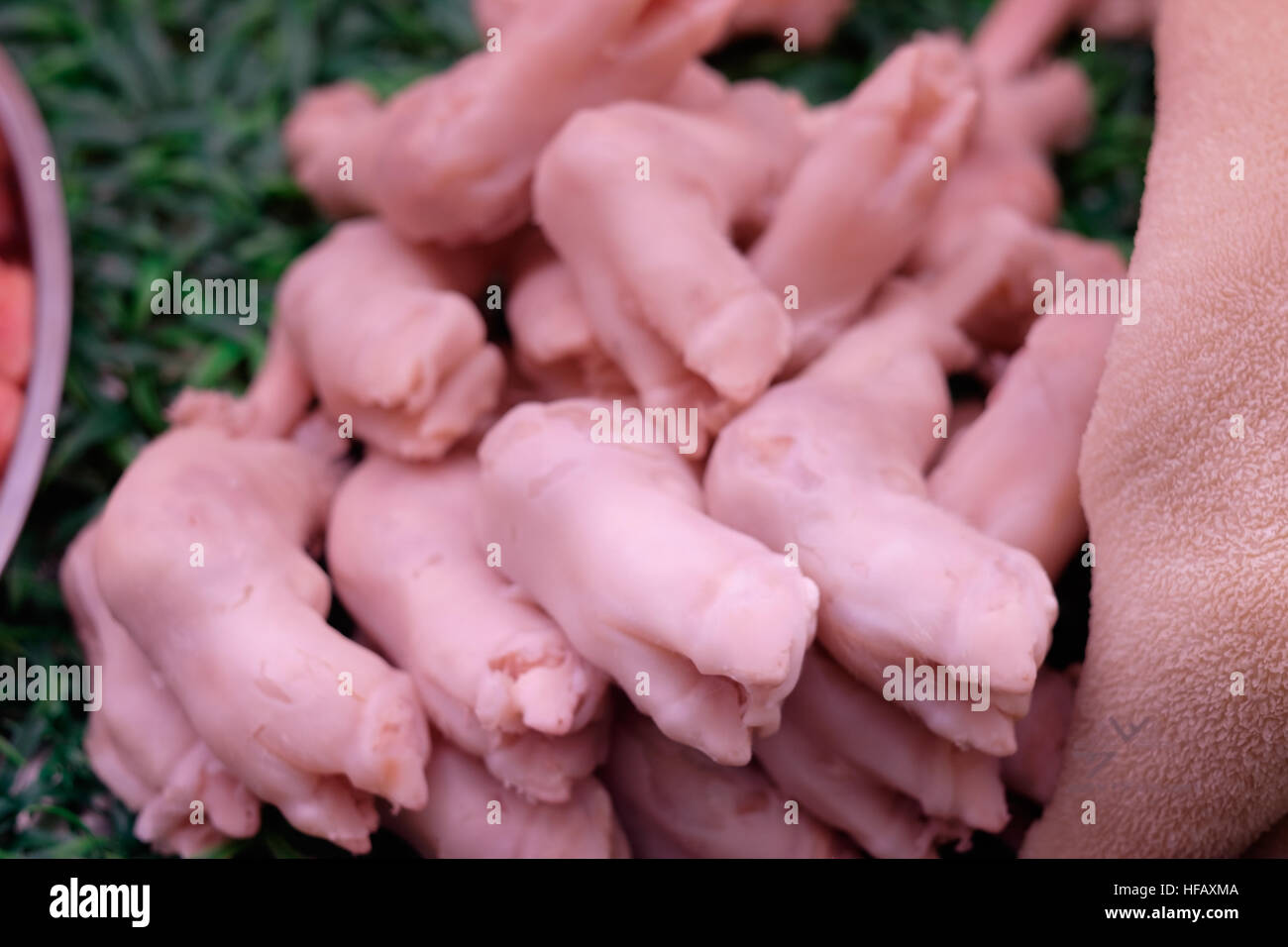 Pigs feet hi-res stock photography and images - Alamy