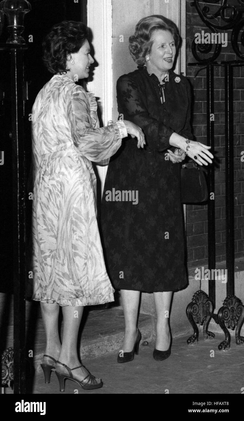 Princess Margaret (l) and Prime Minister Margaret Thatcher stand on the ...