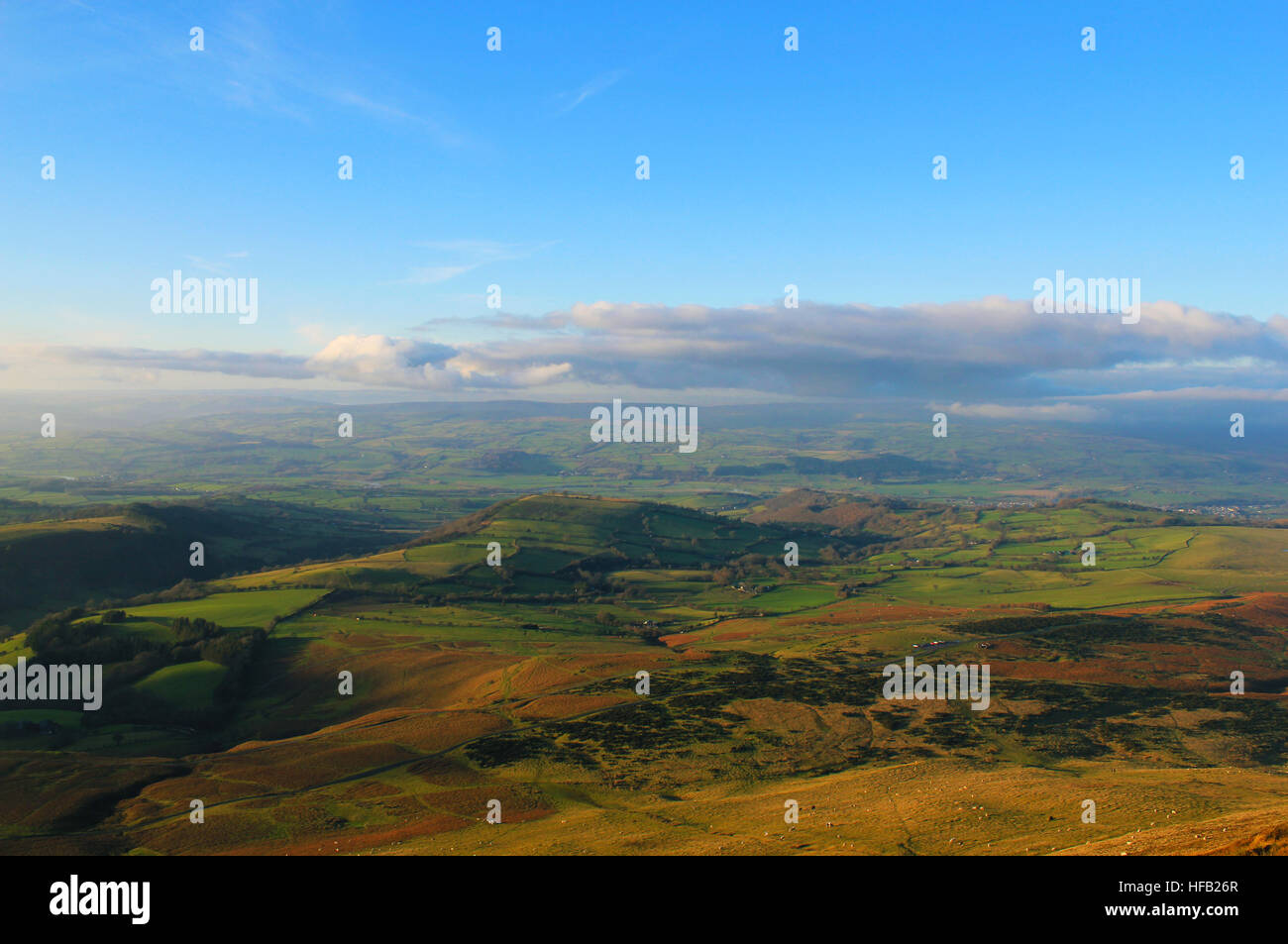 Welsh countryside landscape High Resolution Stock Photography and ...
