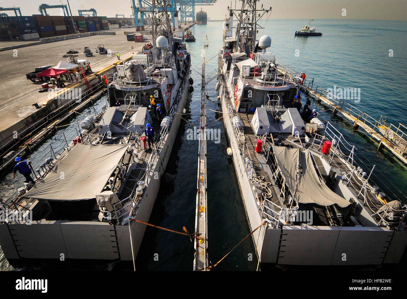 U.S. 5TH FLEET AREA OF RESPONSIBILITY (Aug. 13 2014) (US Navy Photo by ...