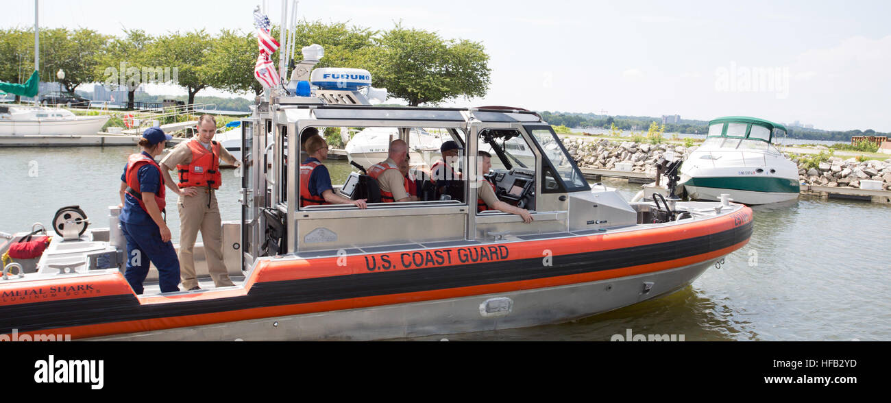Rear Adm. Markham Rich, commandant of Naval District Washington gets ...
