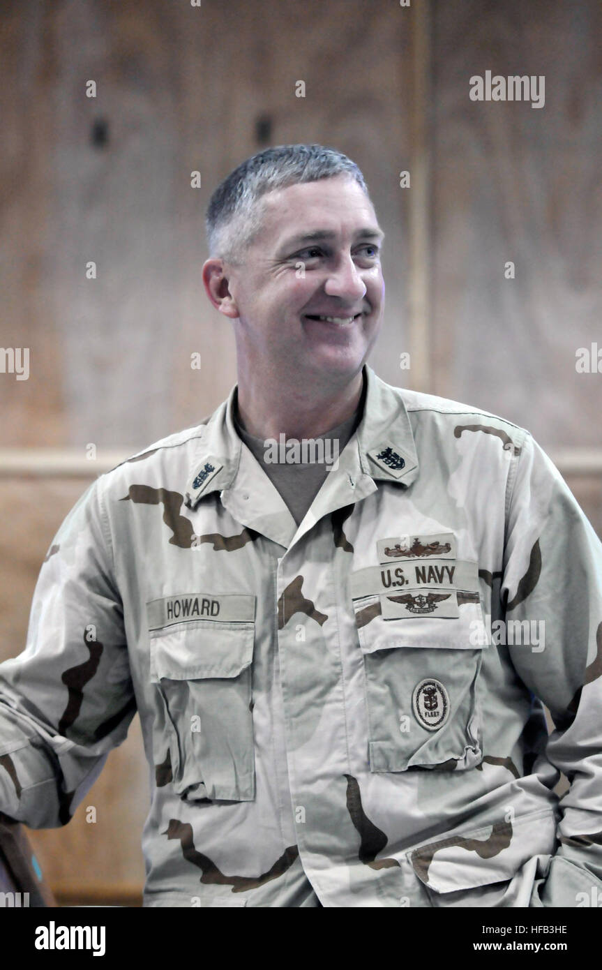 Fleet Forces Command Fleet Master Chief Tom Howard, conducts an all ...