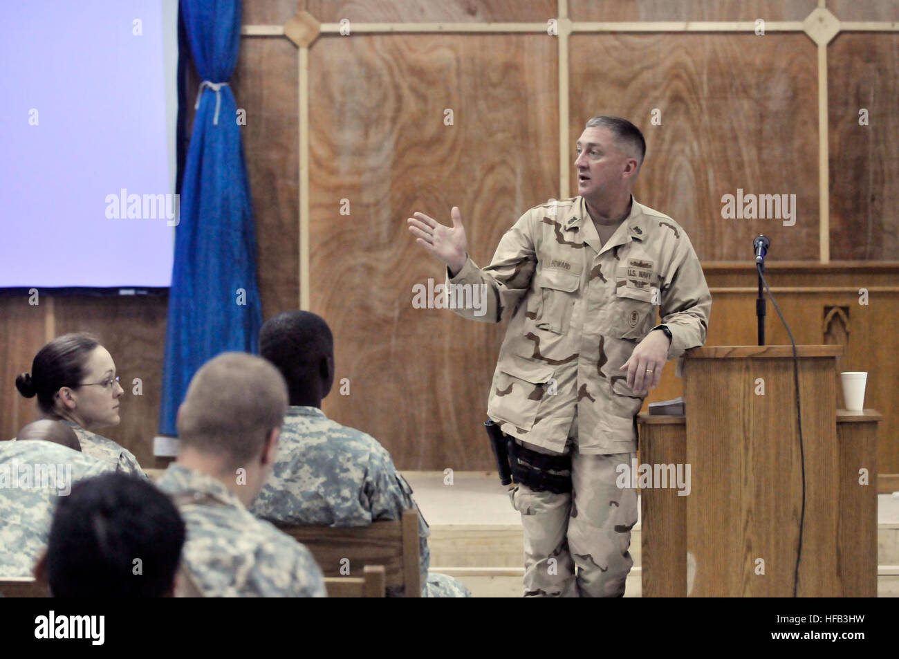 Fleet Forces Command Fleet Master Chief Tom Howard conducts an all ...