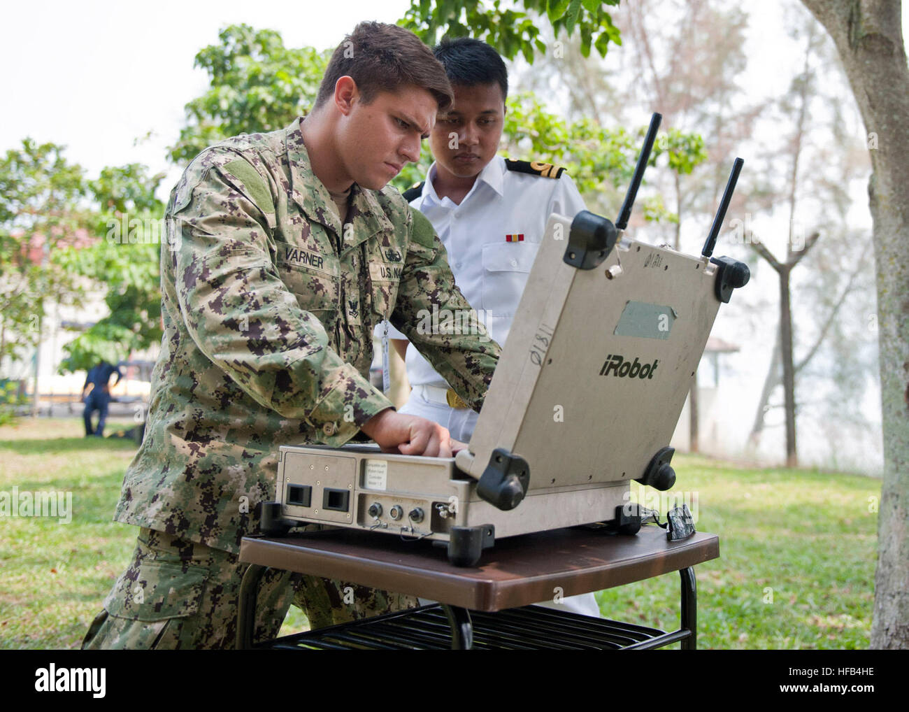 U.S. Navy Explosive Ordnance Disposal Technician 2nd Class James Varner ...