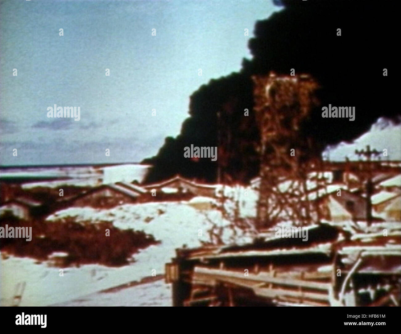 Burning oil tank hi-res stock photography and images - Alamy