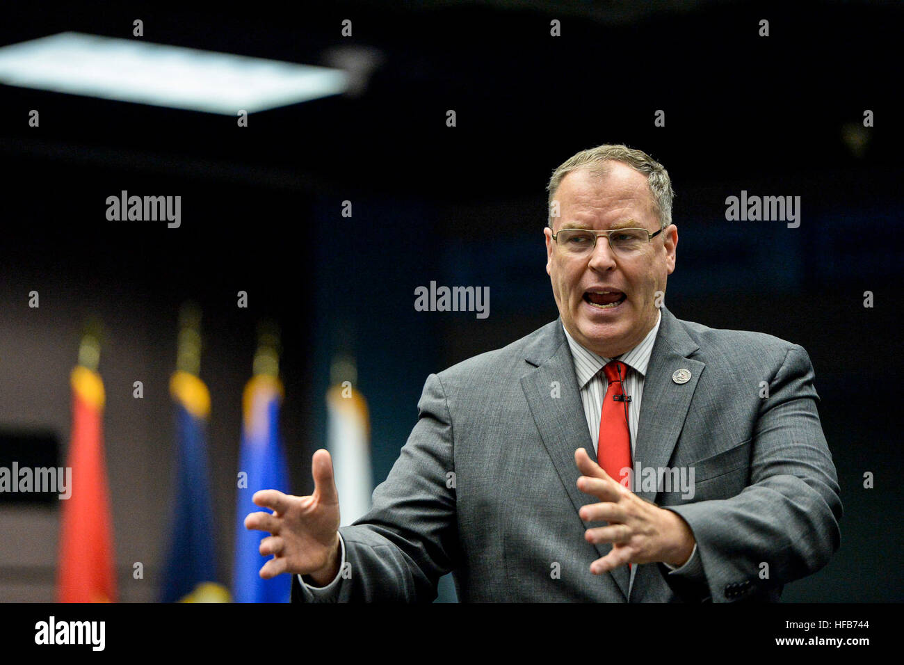 Deputy Defense Secretary Bob Work briefs senior navy leaders on the ...