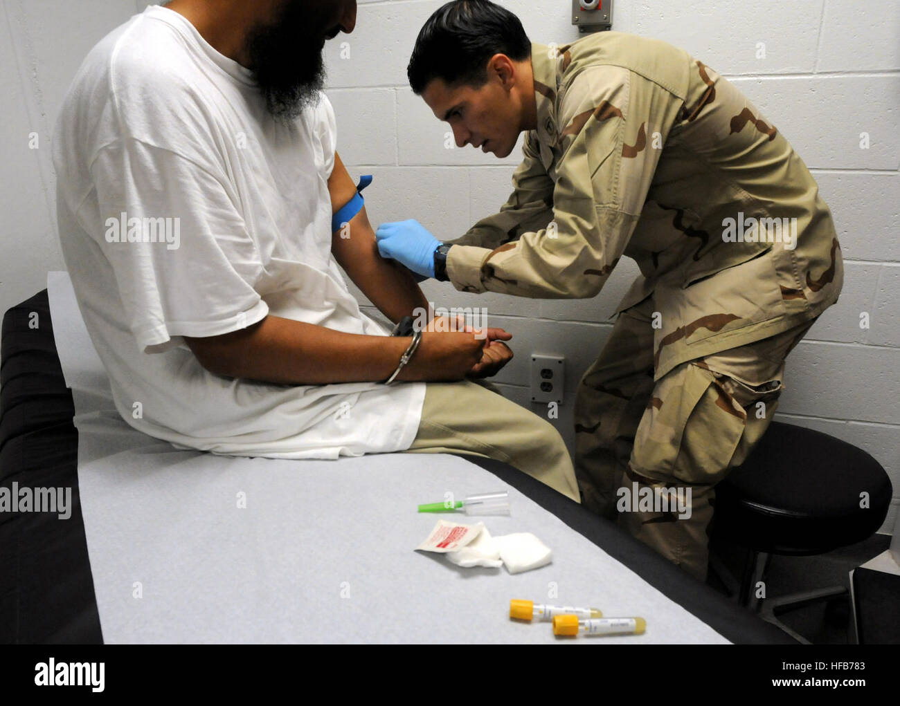 Navy hospital corpsman 2nd class aaron zuniga hi-res stock photography ...