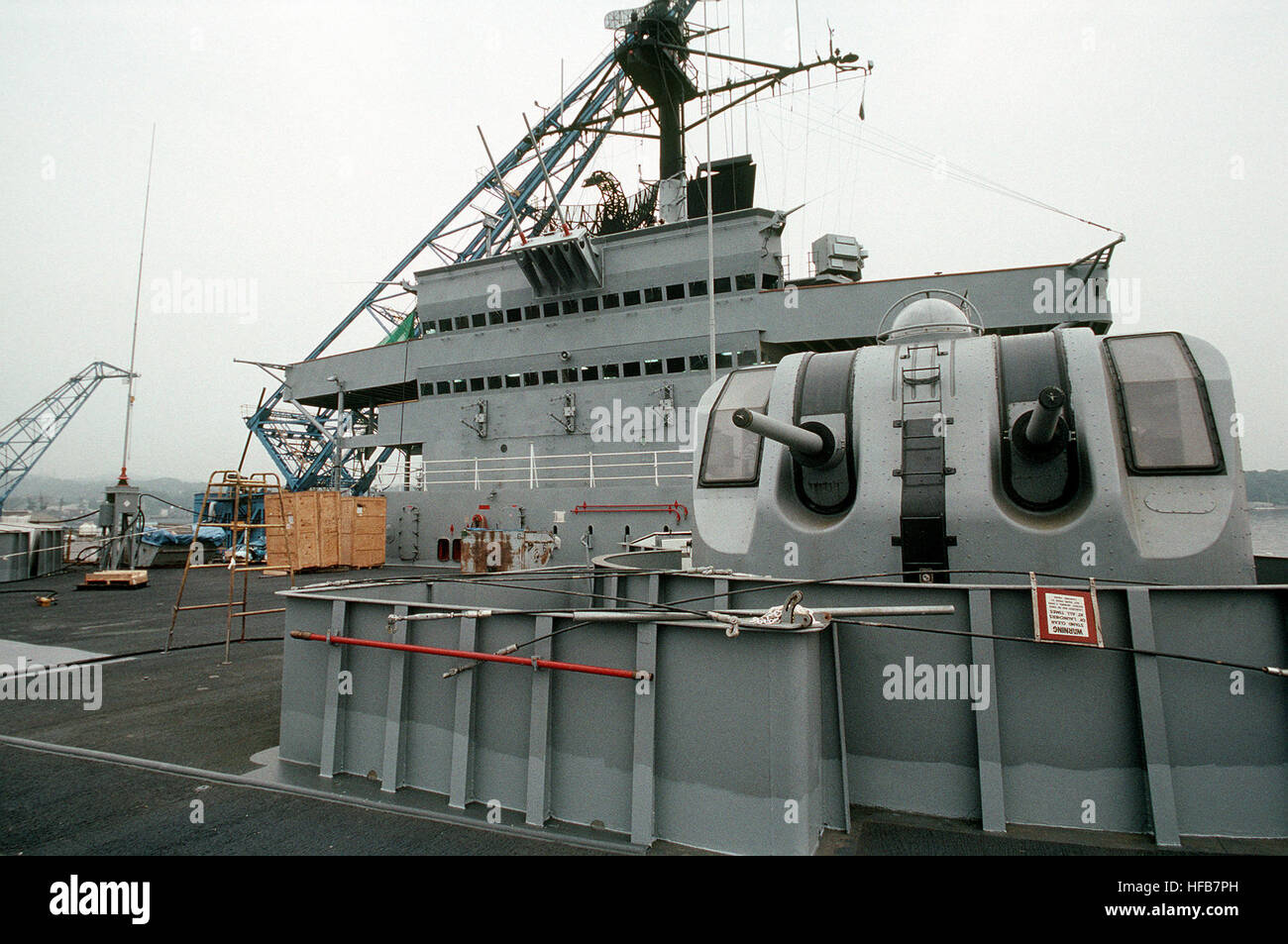 Twin gun mount hi-res stock photography and images - Alamy