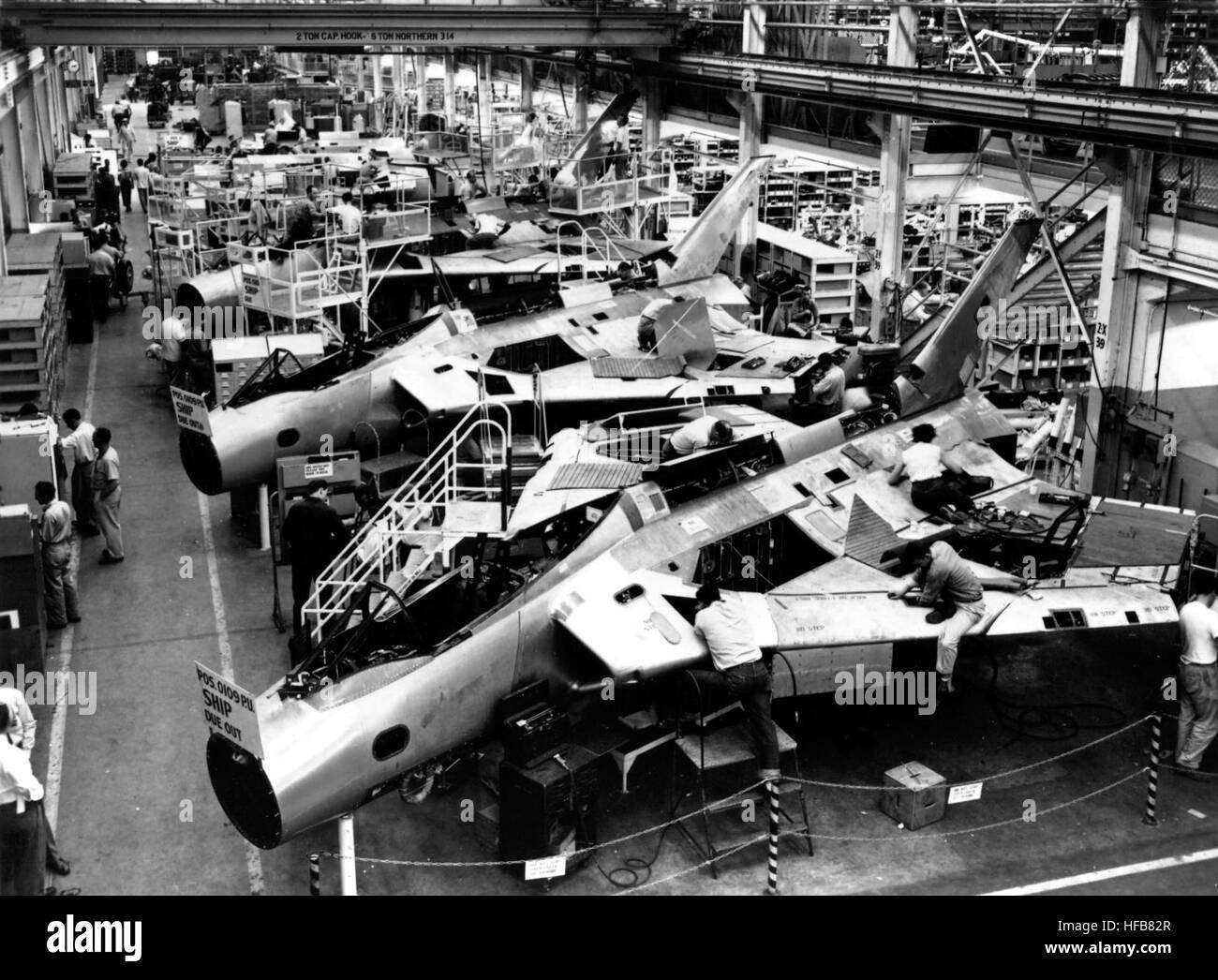 Douglas F4D-1 Skyray El Segundo assembly line2 1954 Stock Photo - Alamy