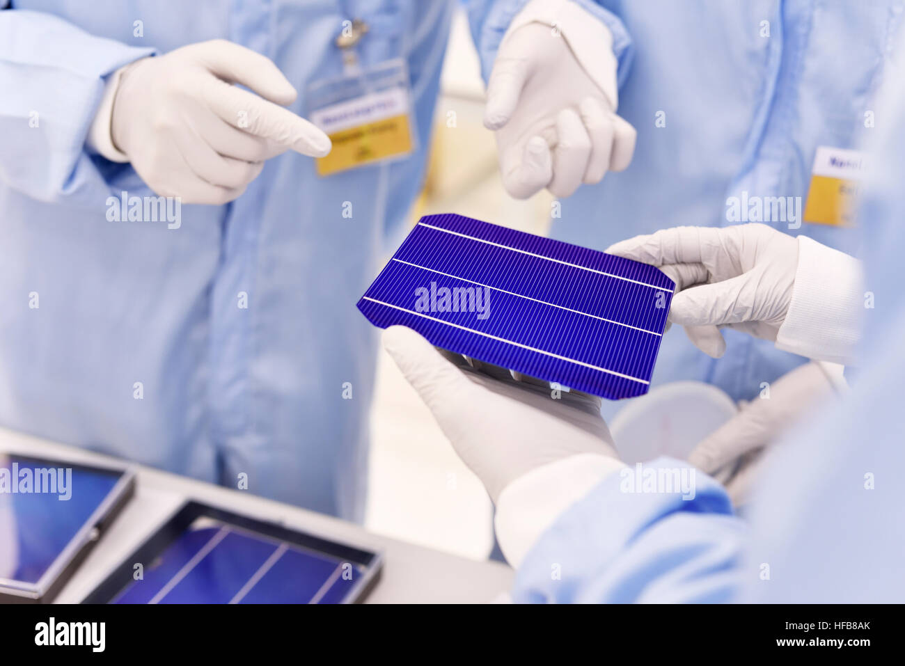 solar cell in cleanroom. solarlab / plasmalab of prof. Erwin Kessels ...