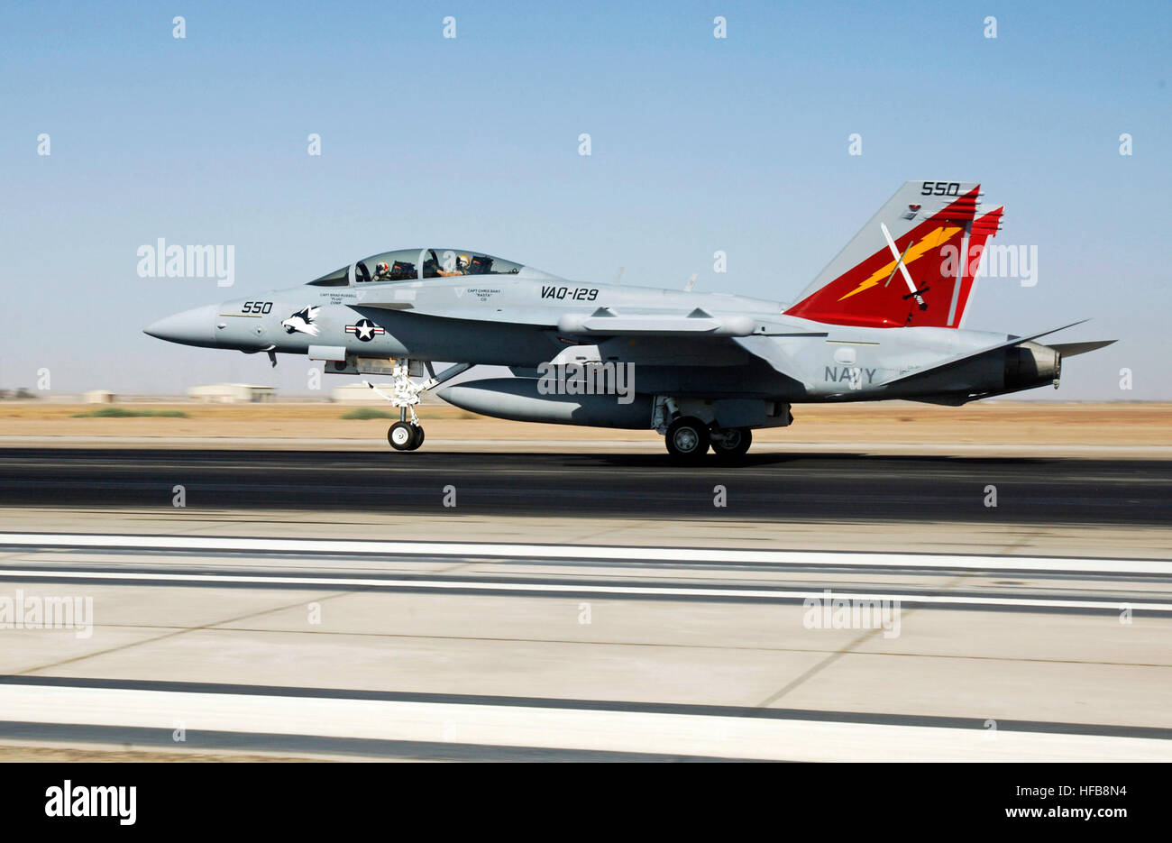 Ea 18g growler vaq 129 hi-res stock photography and images - Alamy