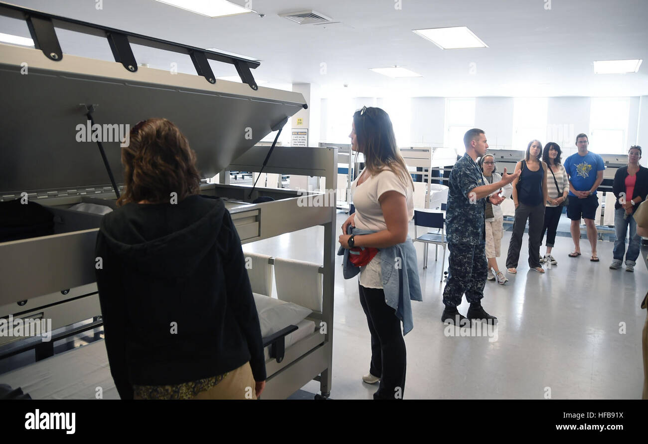 Wisconsin and Illinois middle and high school educators tour a recruit ...