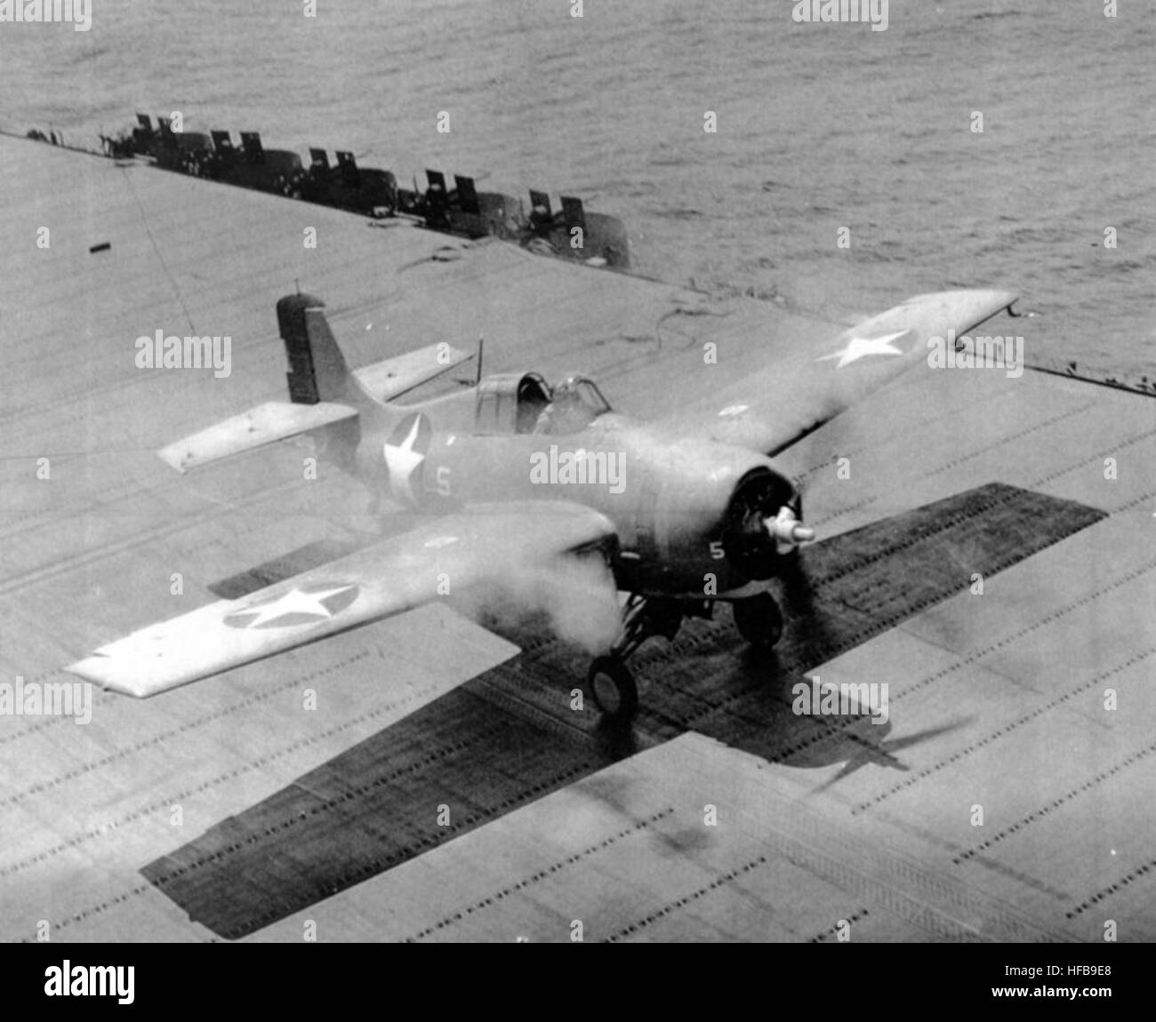 Ens Bass landing USS Hornet Midway 1942 Stock Photo - Alamy