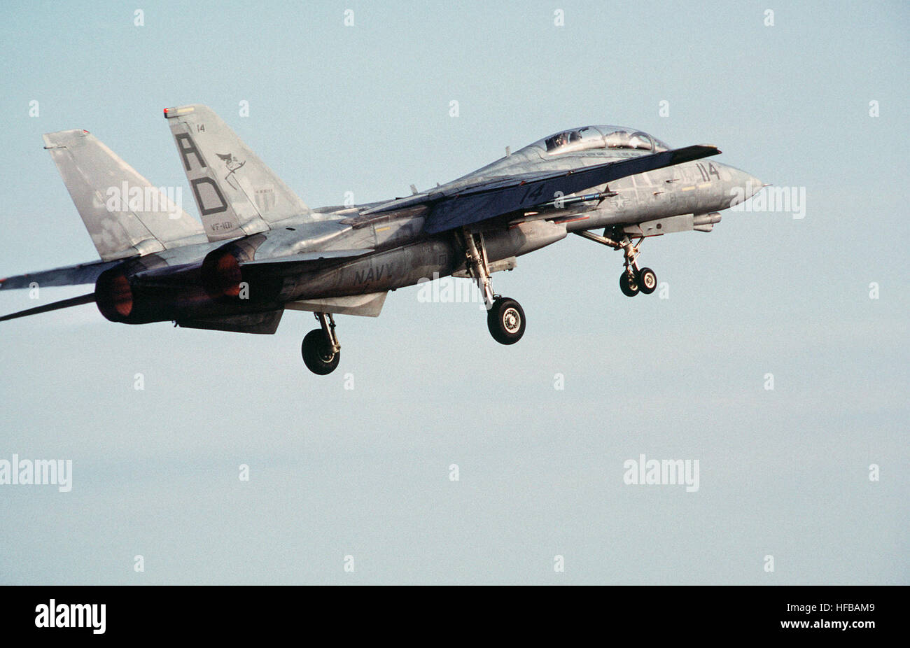 An F-14A Tomcat aircraft from Fighter Squadron 101 (VF-101) gains ...