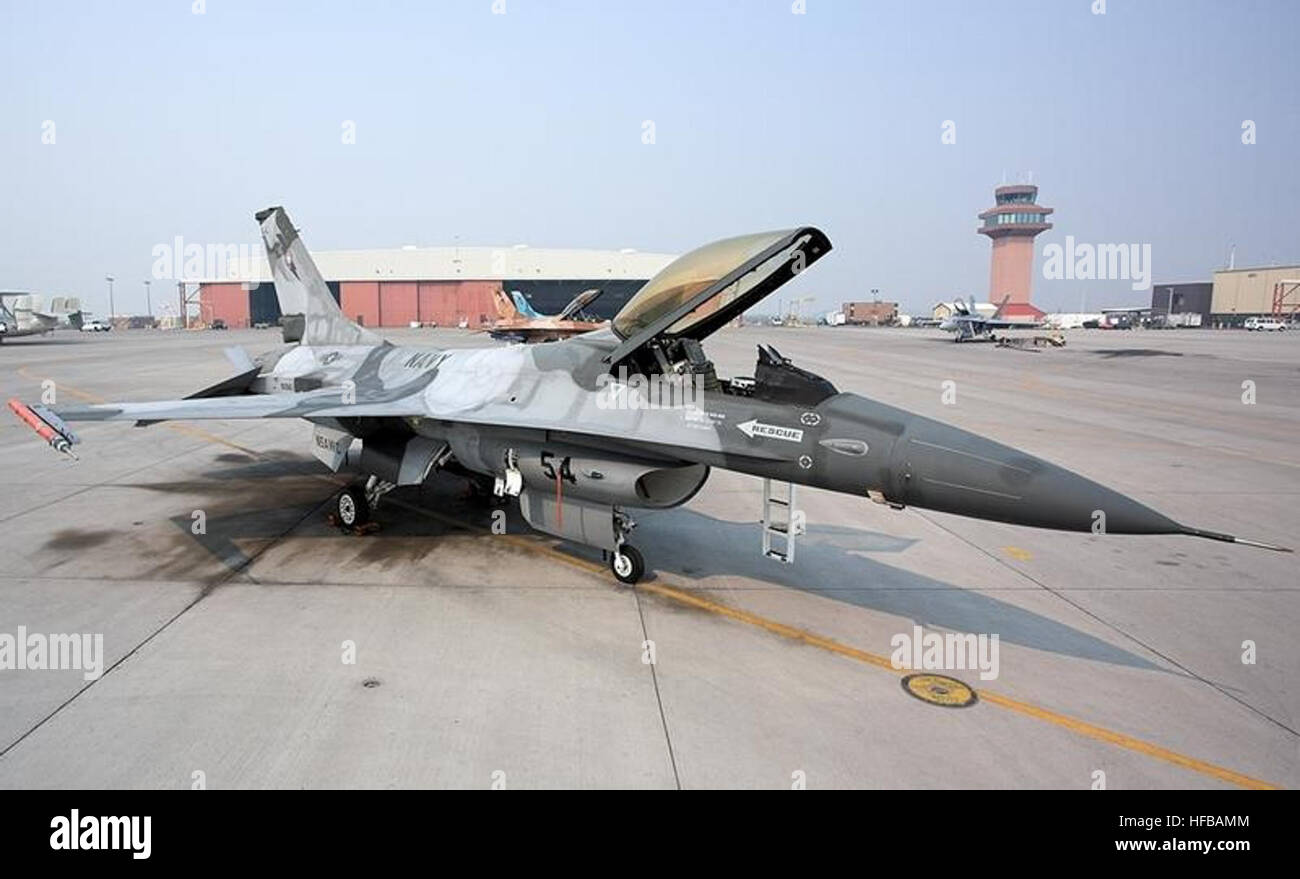F-16A NSAWC at NAS Fallon fron view Stock Photo - Alamy