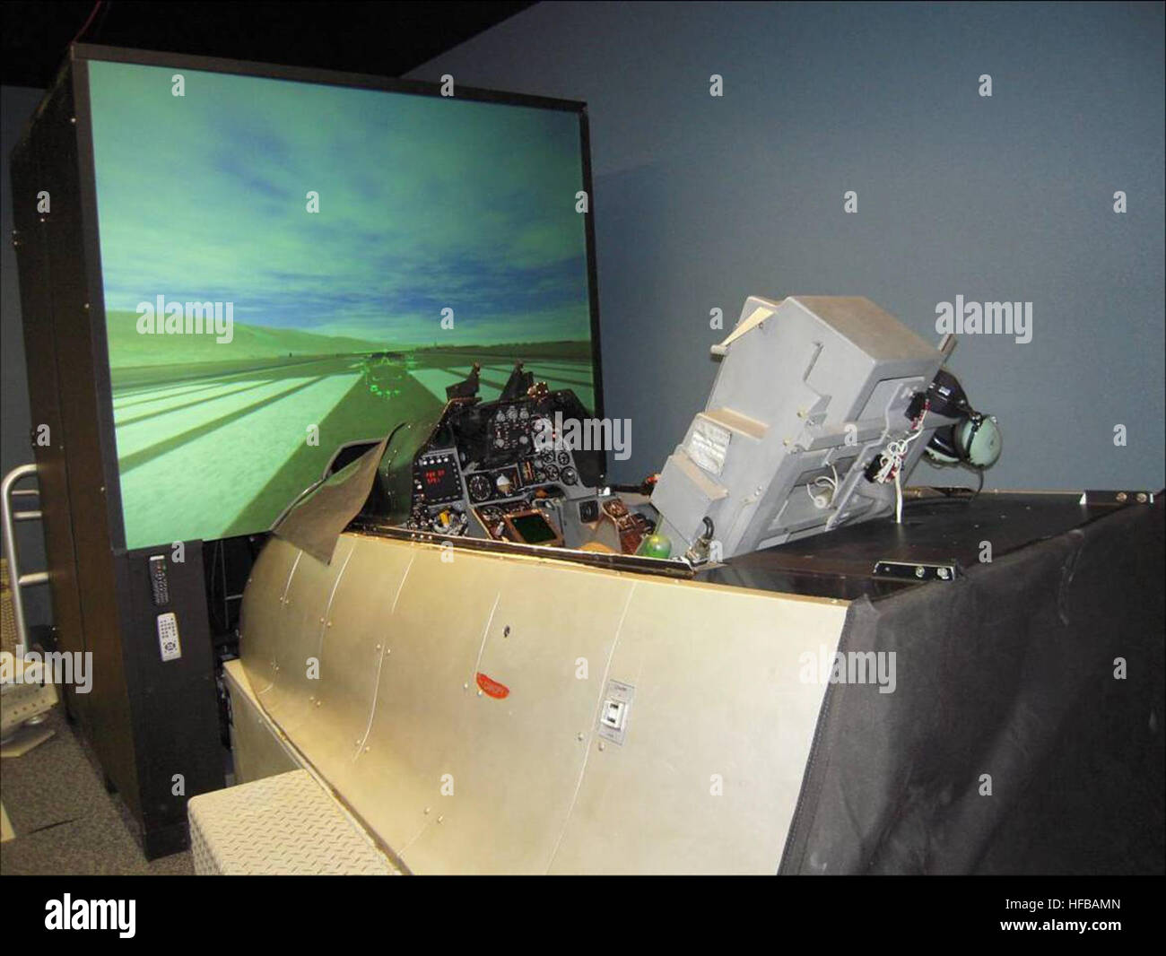 F-16 flight simulator at NAS Fallon 2010 Stock Photo - Alamy