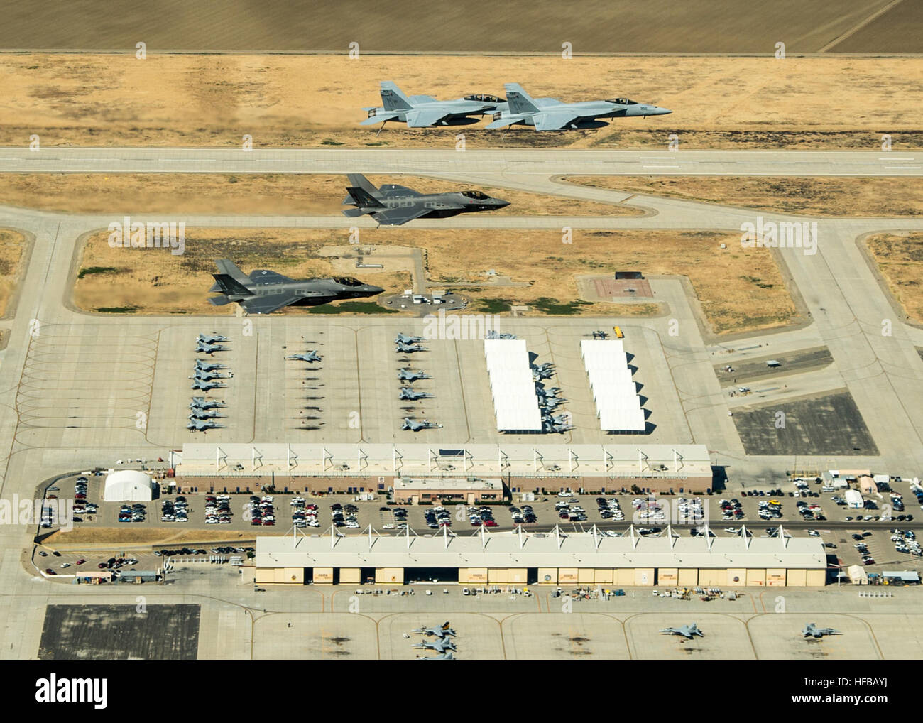 Navys premier strike fighter hi-res stock photography and images - Alamy