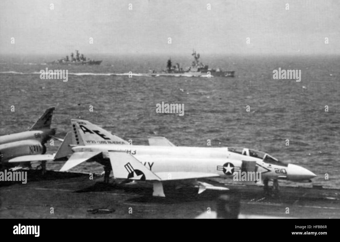 F-4B VF-33 on cat USS America (CVA-66) 1967 Stock Photo - Alamy