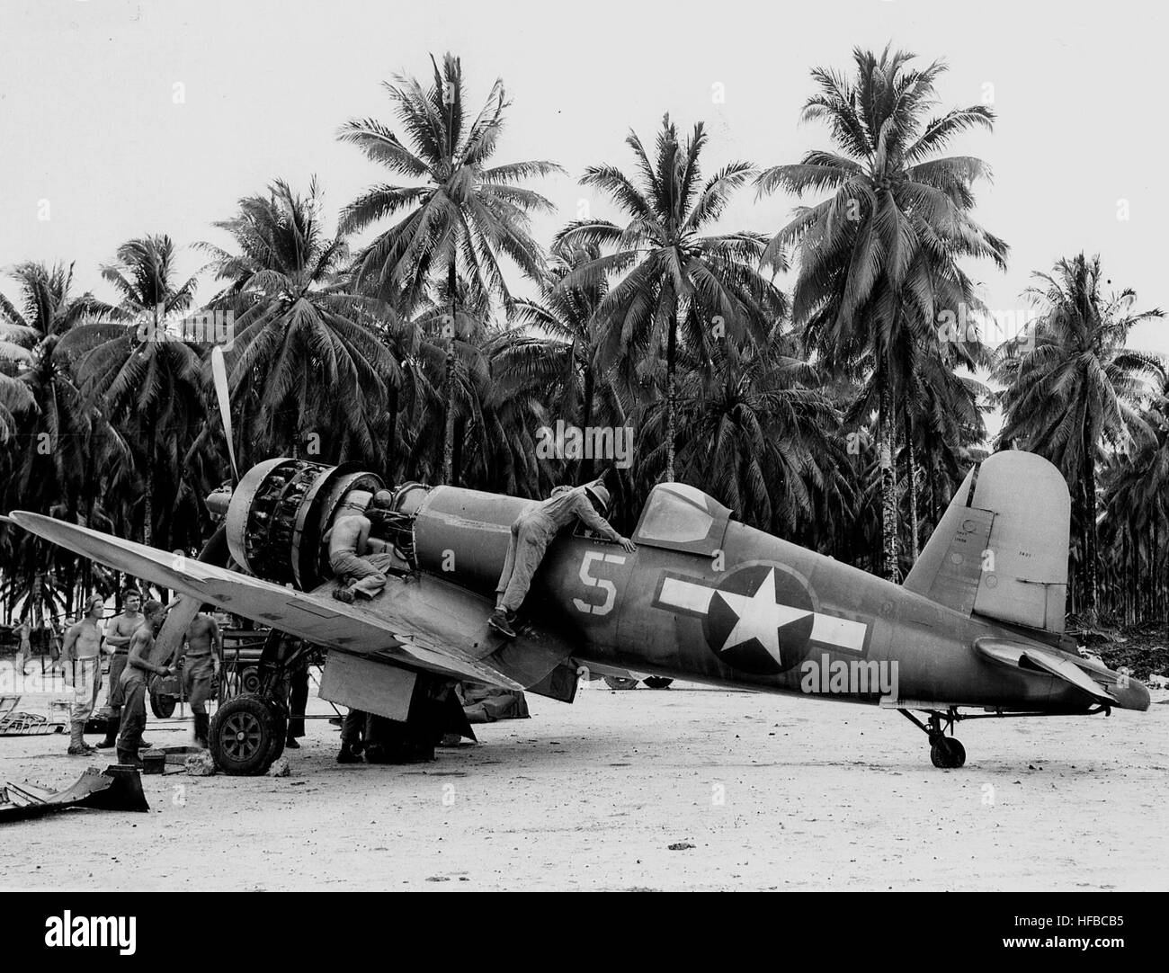 F4U-1A Corsair VF-17 on Green Island 1944 Stock Photo - Alamy