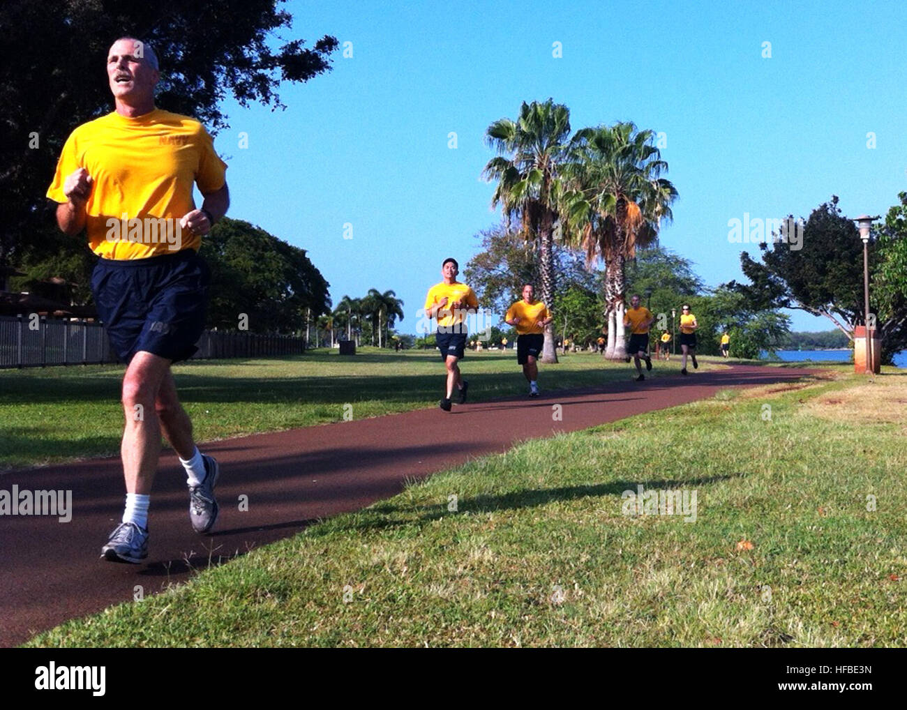 U.S. Navy Reserve Sailors assigned to Navy Operational Support Center ...