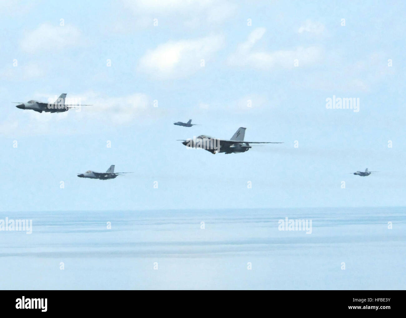 F 111 hi-res stock photography and images - Alamy