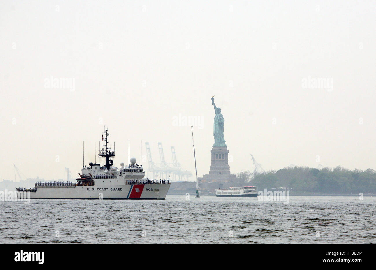 The U.S. Coast Guard Medium Endurance-class cutter USCGC Seneca (WMEC ...
