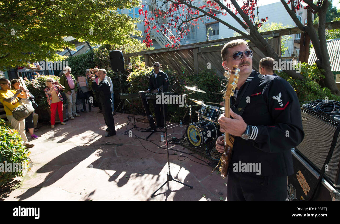 161005-N-SF984-019 SAN FRANCISCO (Oct. 5, 2016) Sailors of the U.S ...