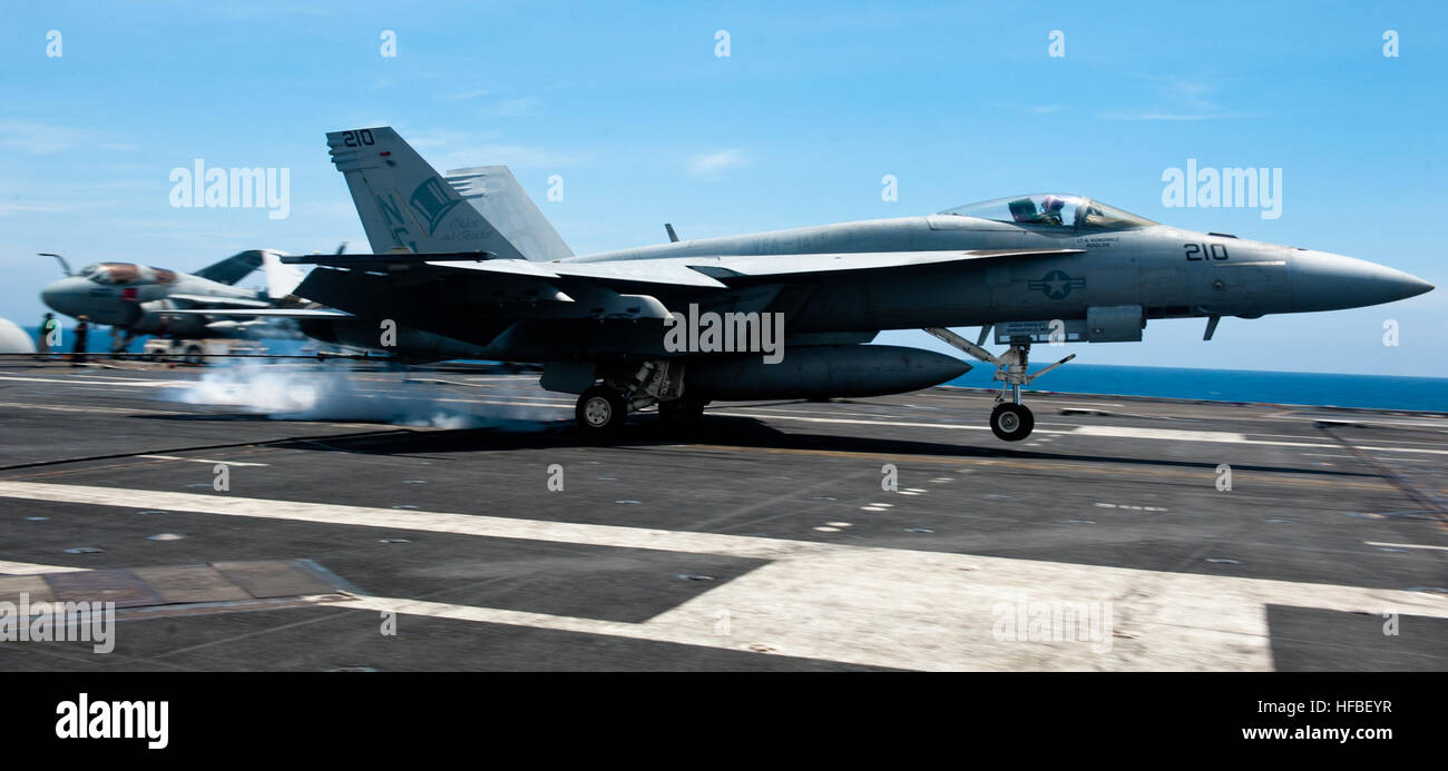 PACIFIC OCEAN (Sept. 29, 2012) An F/A-18E Super Hornet from the ...