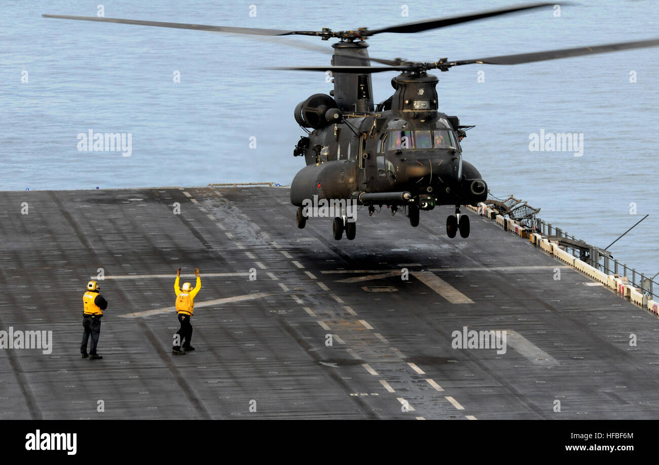 160th chinooks hi-res stock photography and images - Alamy