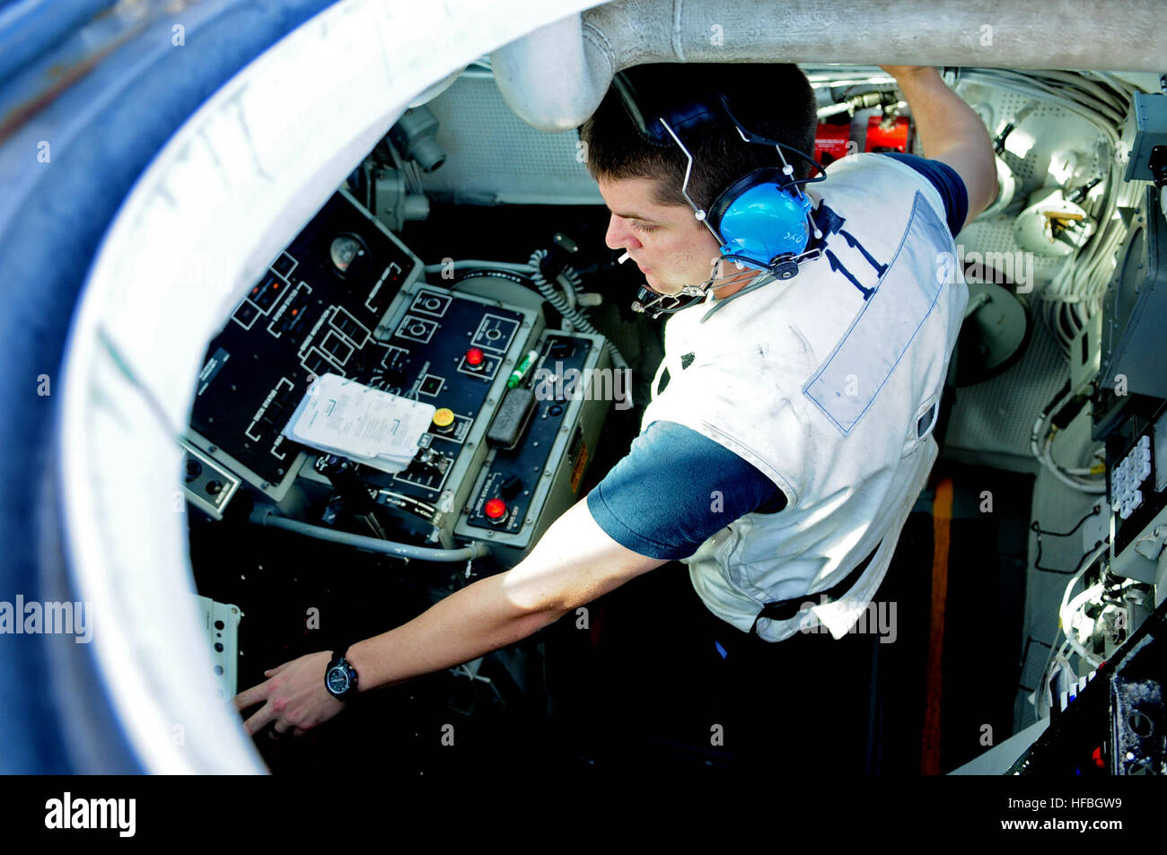 An Aviation Electrician's Mate assigned to Helicopter Anti-Submarine ...