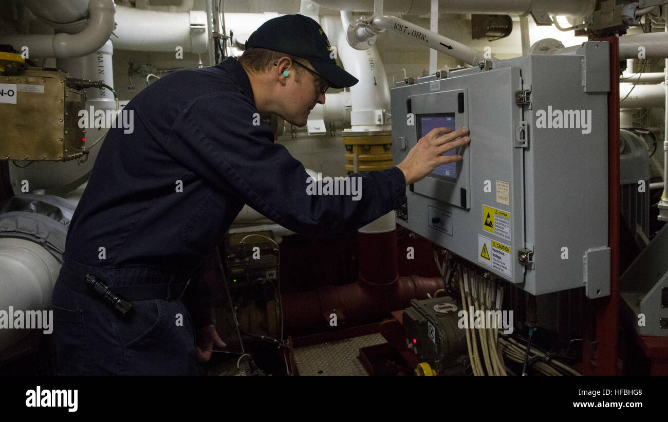 Ship systems engineering station hi-res stock photography and images ...