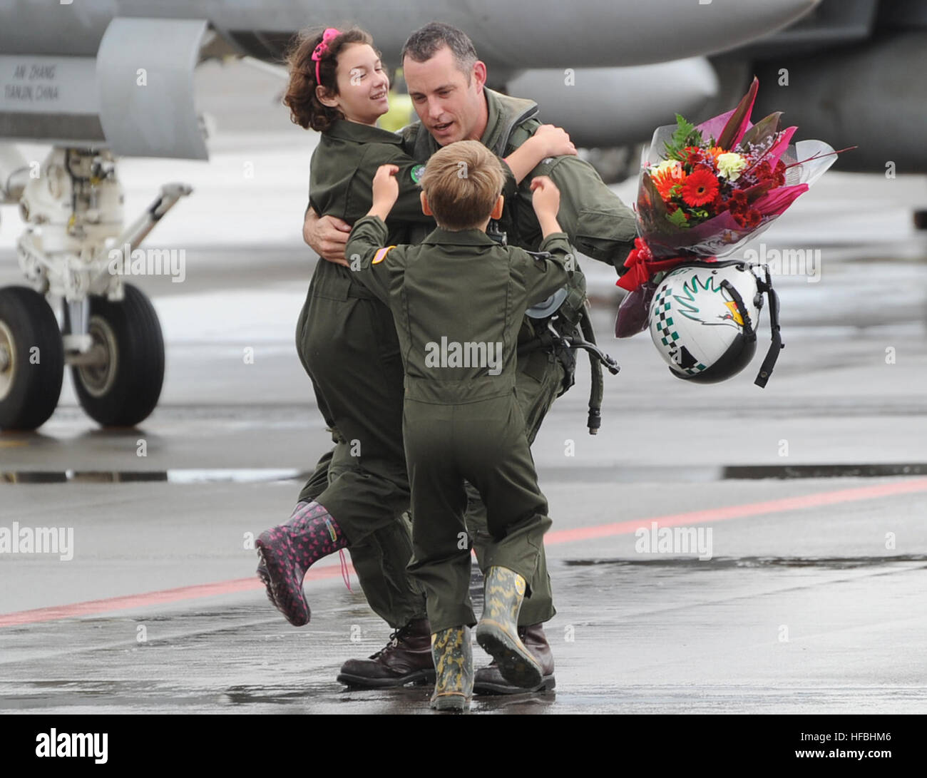 Strike fighter squadron 195 u s navy cmdr william gotten hi-res stock ...