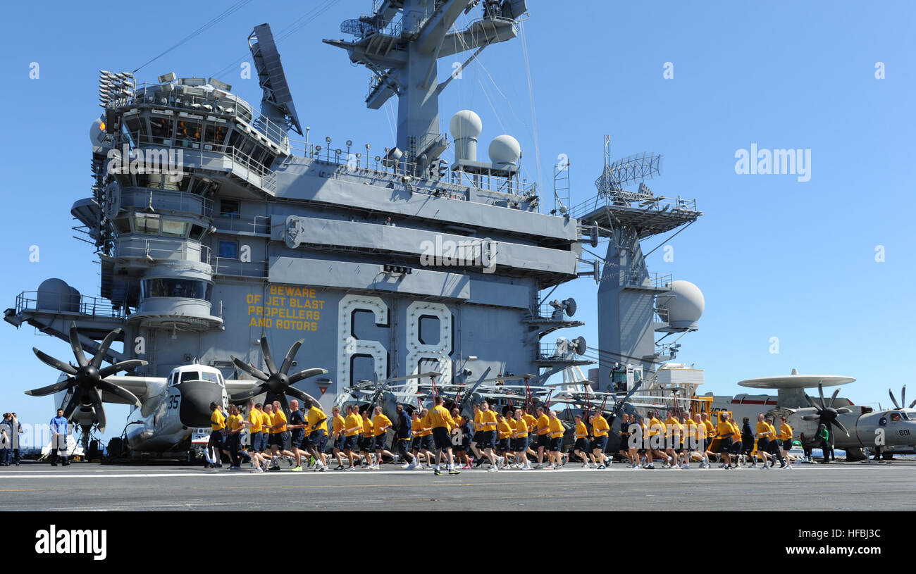 Chief petty officers carrier hi-res stock photography and images - Alamy