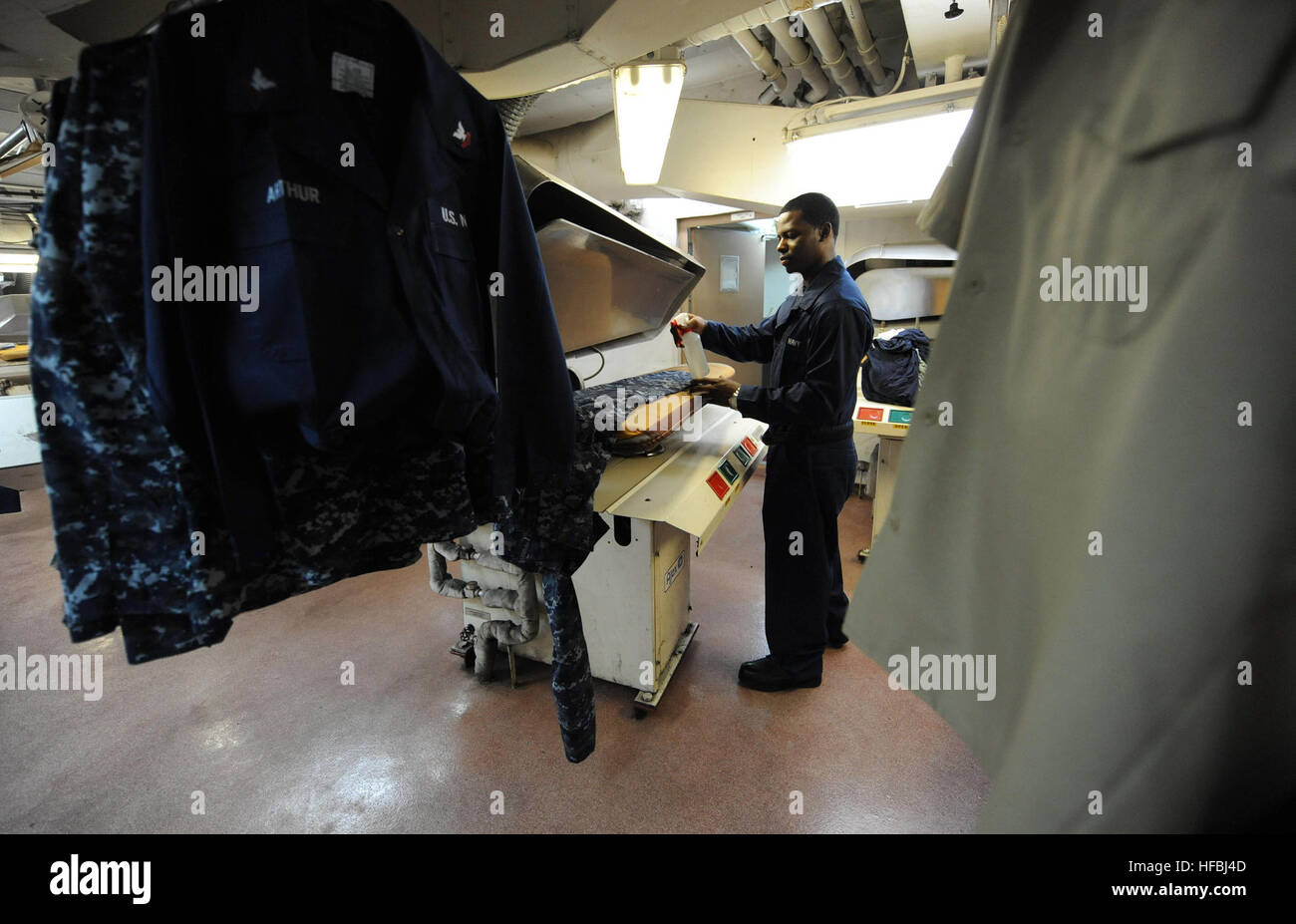 Laundry presses hi-res stock photography and images - Alamy