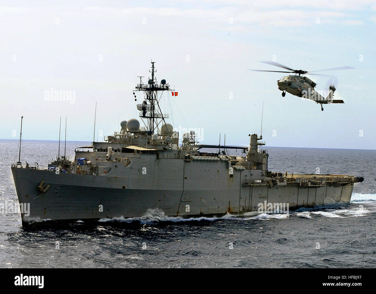 Uss ponce lpd 15 hi-res stock photography and images - Alamy
