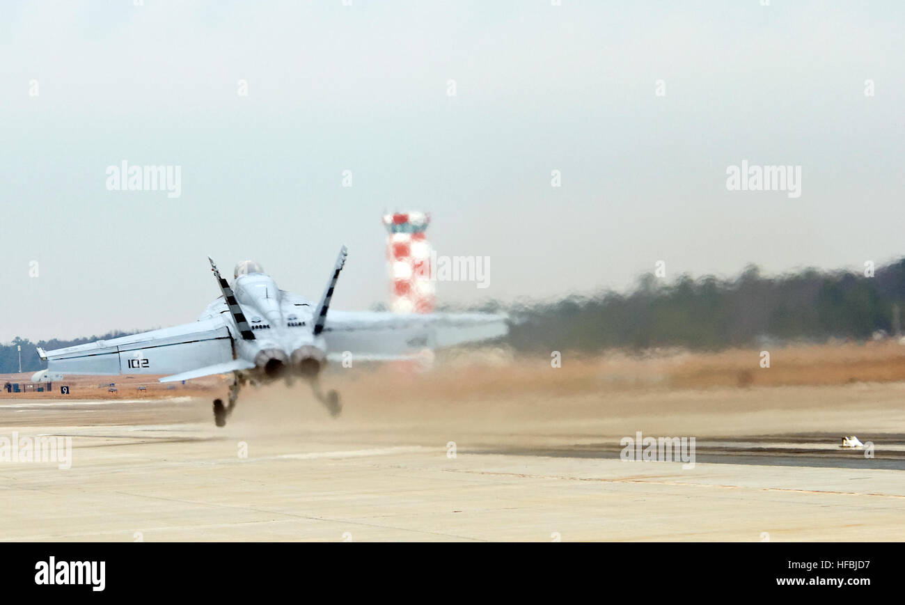 Electromagnetic catapults hi-res stock photography and images - Alamy