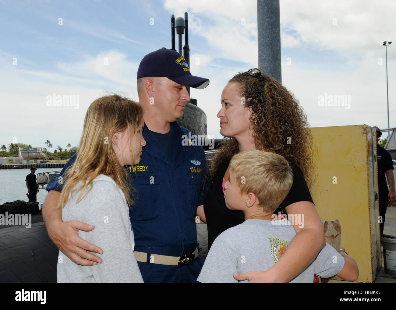 Los angeles class submarine uss bremerton ssn 698 hi-res stock ...