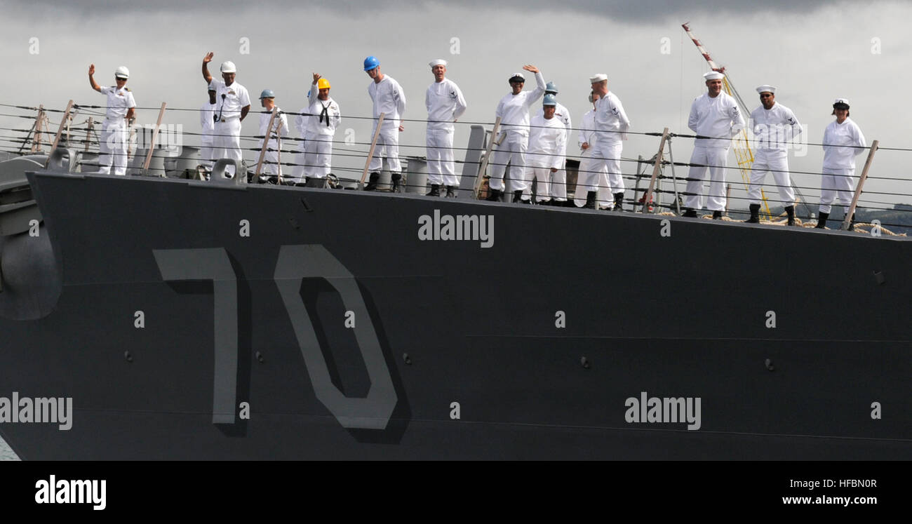 Guided Missile Destroyer Uss Hopper Ddg 70 High Resolution Stock ...