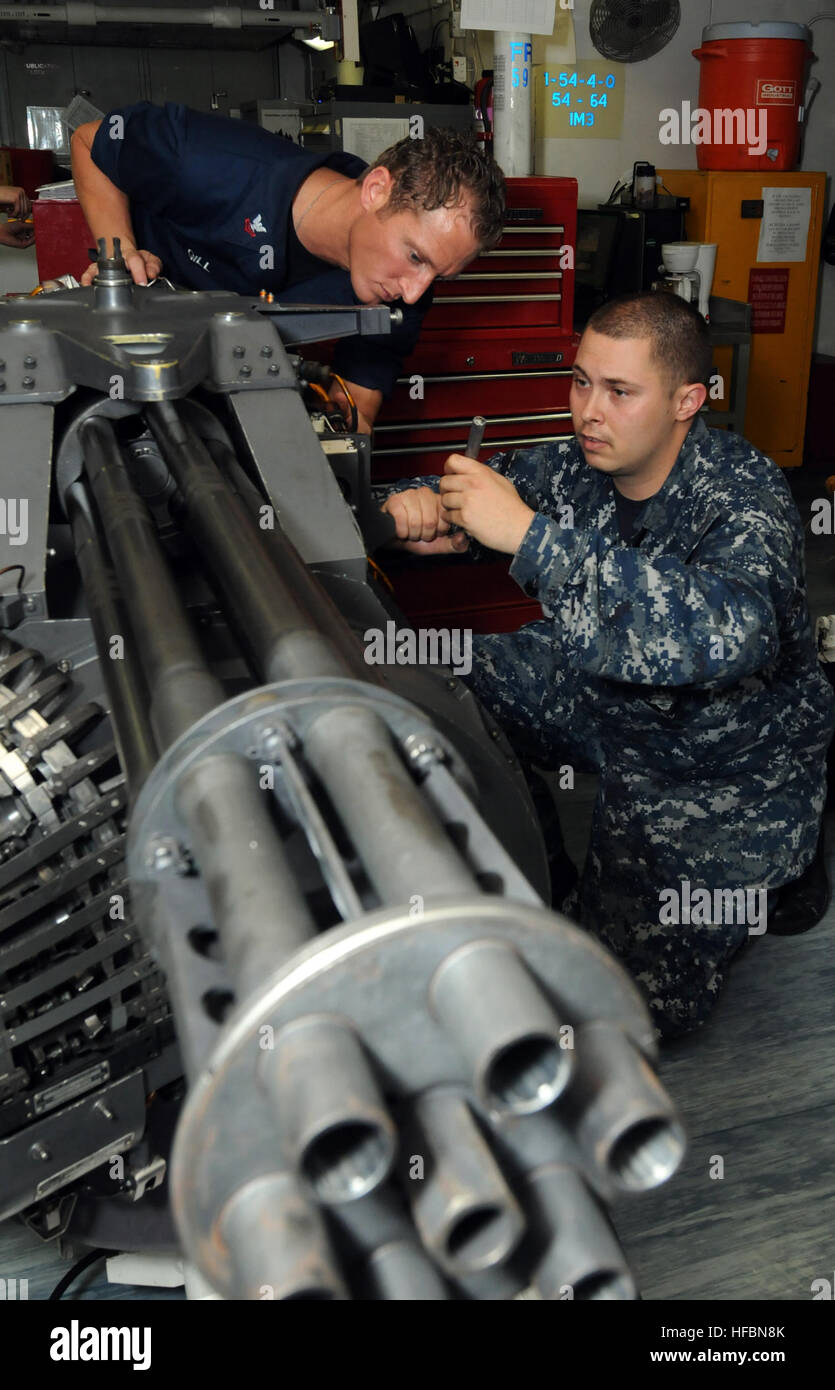 Uss vulcan hi-res stock photography and images - Alamy
