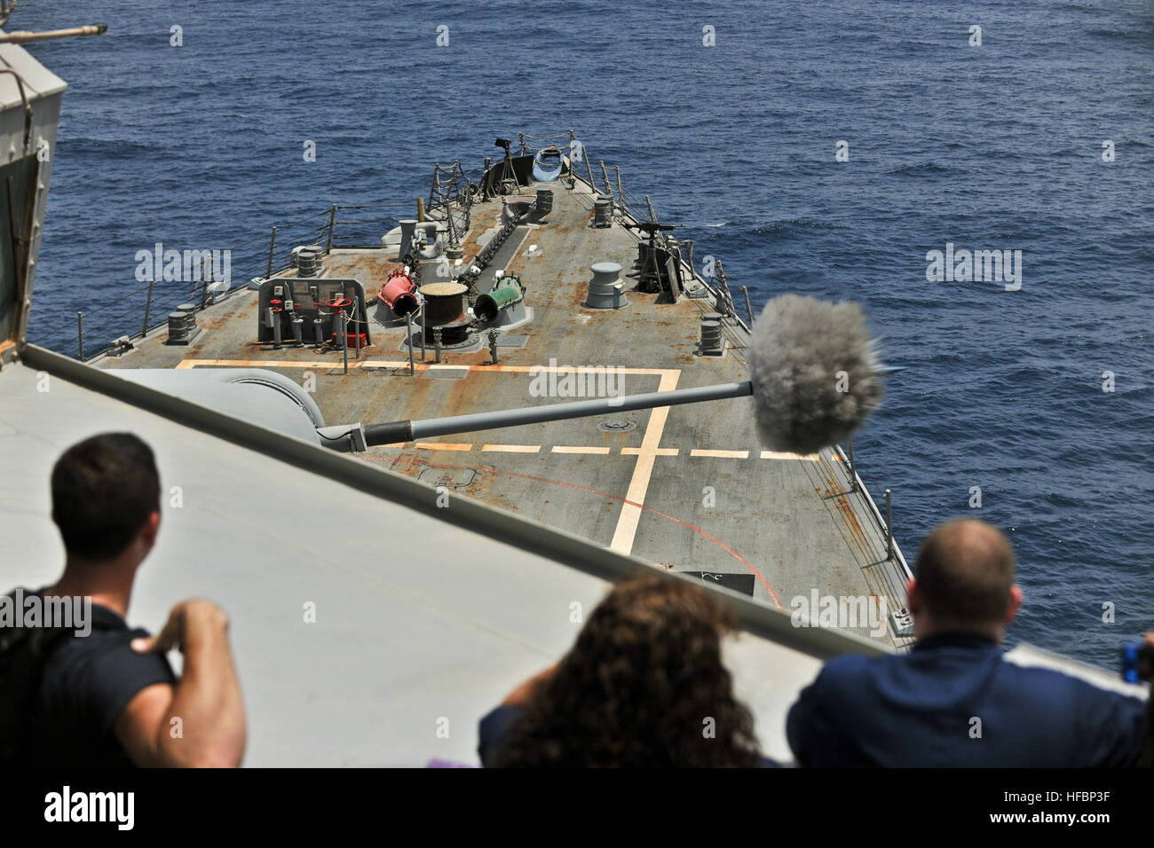 Mk 45 5 inch 54 caliber lightweight gun hi-res stock photography and ...